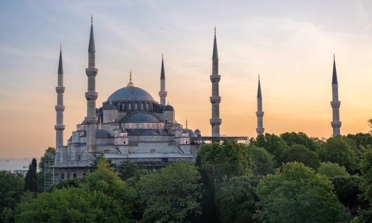 Blue Mosque Istanbul: Tickets & Tours 2025